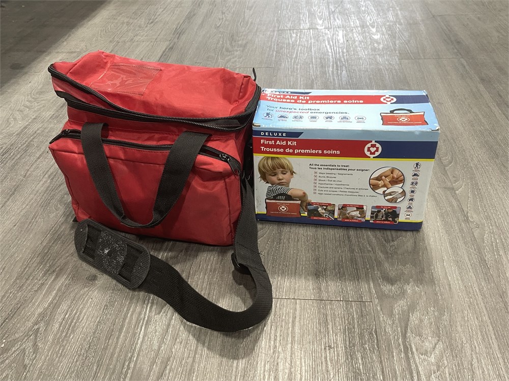 Urban Auctions - DELUXE FIRST AID KIT W/ BAG & ACCESSORIES