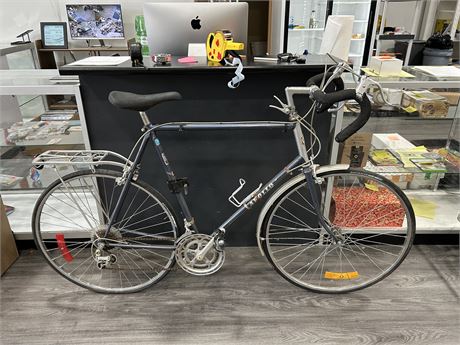 Urban Auctions - VINTAGE APOLLO FRED DEELEY ROAD BIKE