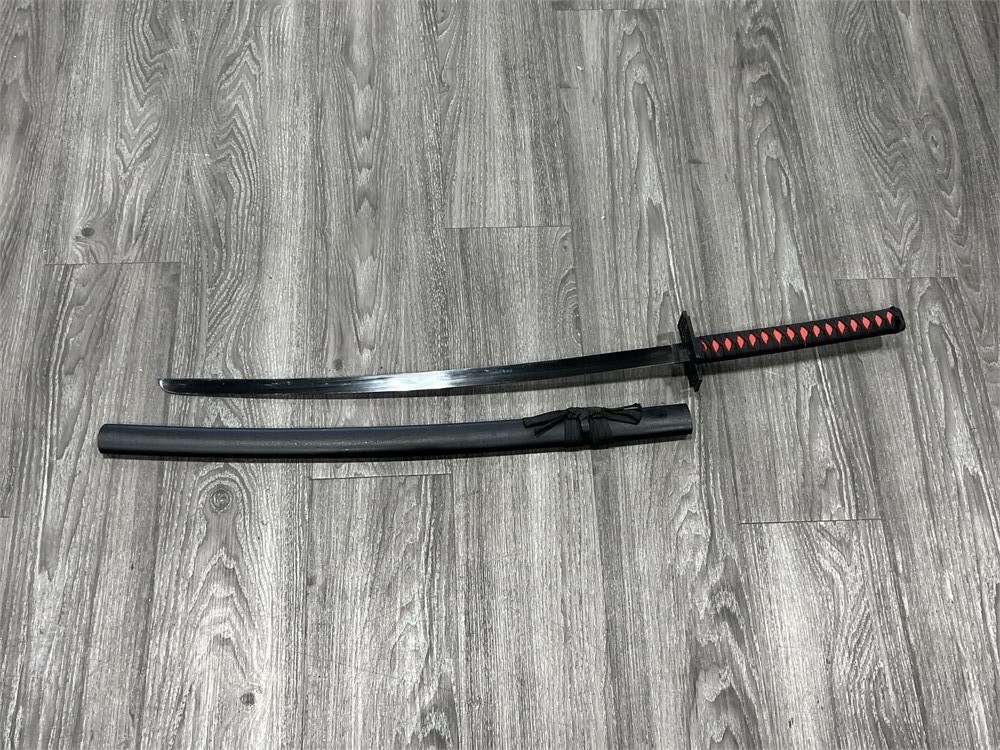 Urban Auctions - BLEACH DESERT SAKURA ICHIGO KATANA W/ SHEATH