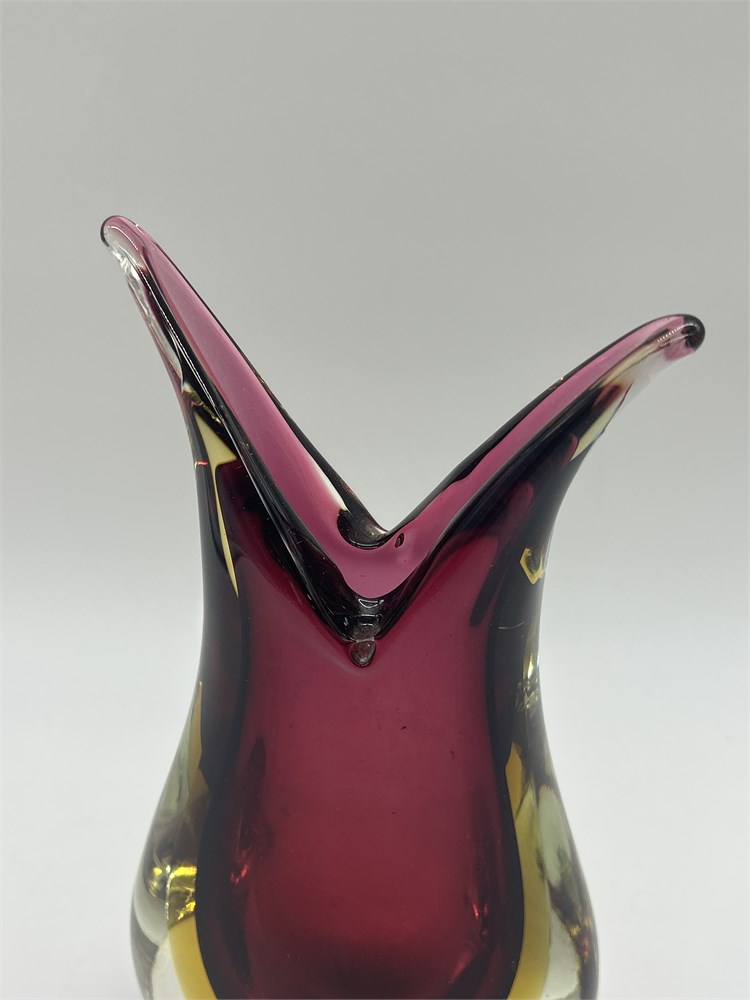 Urban Auctions - HEAVY VINTAGE ART GLASS VASE - 11” TALL