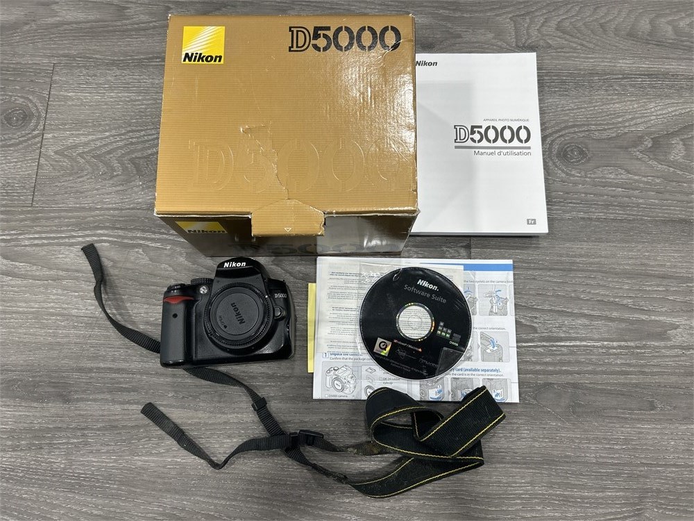 Urban Auctions - NIKON D5000 CAMERA IN BOX