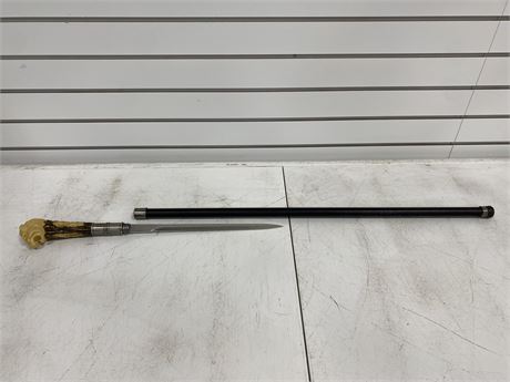 Urban Auctions - DECRETIVE LION CANE WITH HIDDEN BLADE - 37” LONG