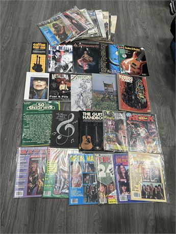Urban Auctions - VINTAGE MUSIC RELATED BOOKS, MAGAZINES & ECT