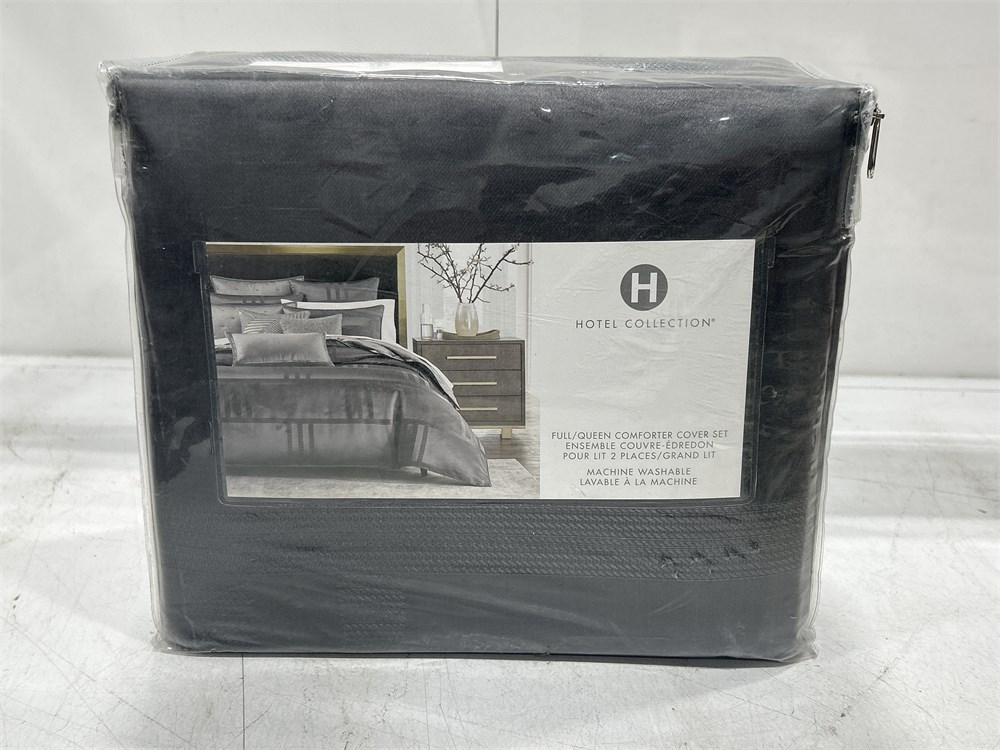 Urban Auctions - (NEW) HOTEL COLLECTION QUEEN COMFORTER COVER SET