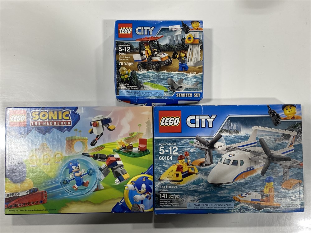 Urban Auctions - 3 SEALED LEGO SETS