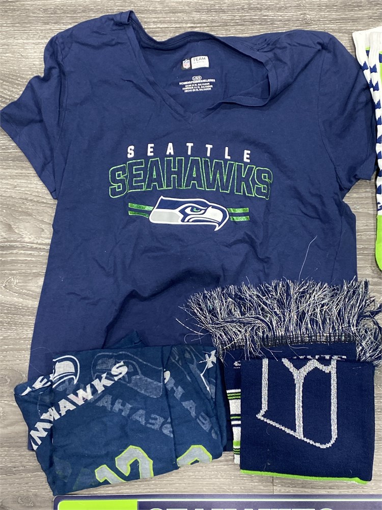 Urban Auctions - SEATTLE SEAHAWKS COLLECTIBLES