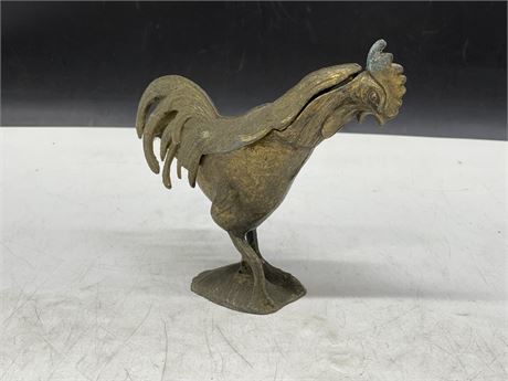 Urban Auctions - VINTAGE BRASS ROOSTER W/ OPENING BACK - 6.5” x 2.5” x 5.5”