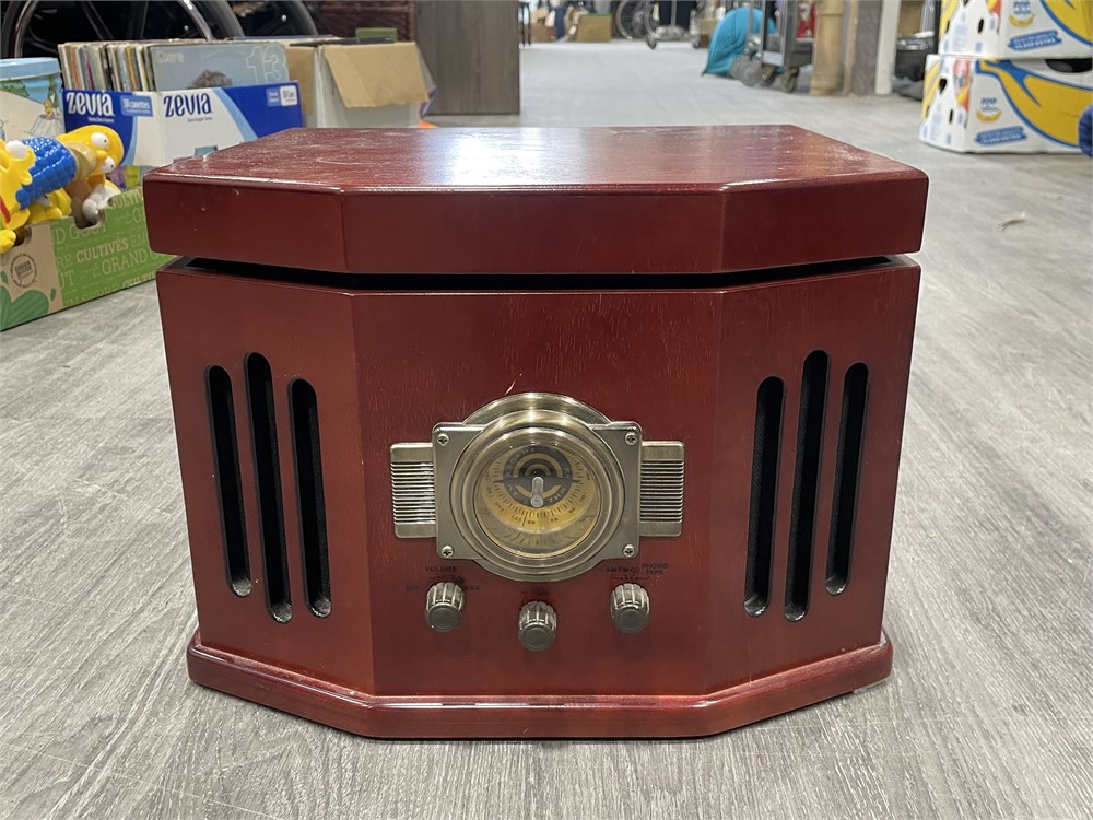 Urban Auctions - TECHNOSONIC AM/FM RADIO CASSETTE CD PLAYER W ...