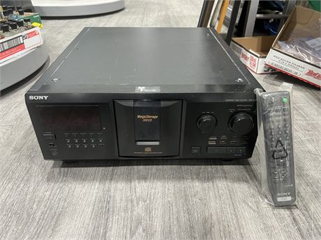 Urban Auctions - SONY MEGA STORAGE 300CD COMPACT DISC PLAYER (CDP-CX355)