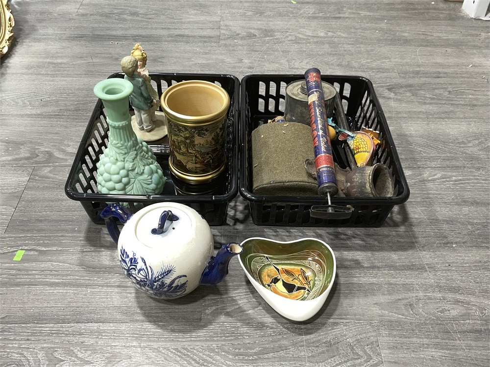 Urban Auctions - LOT OF VARIOUS VINTAGE COLLECTABLES