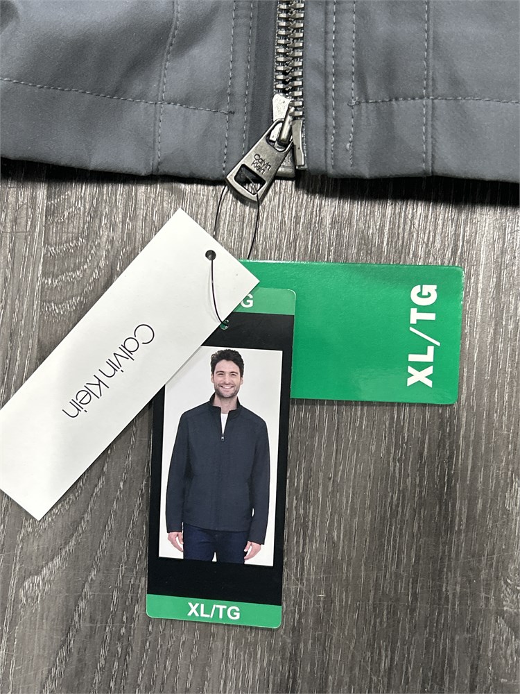 Urban Auctions - (NEW) CALVIN KLEIN ZIP UP JACKET SIZE XL
