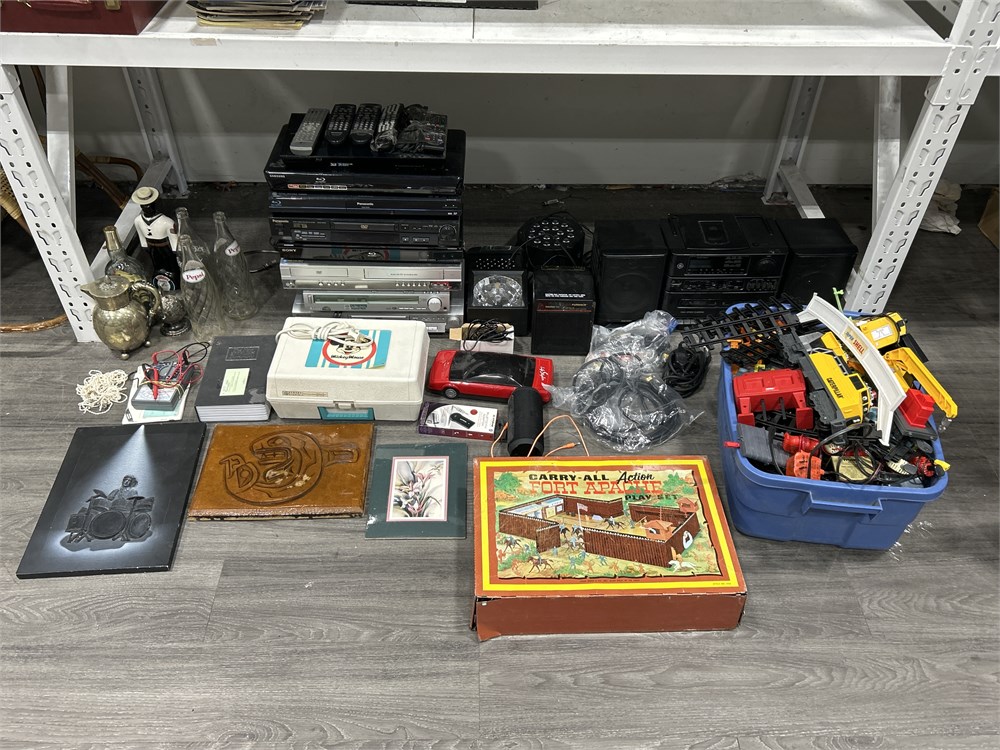 Urban Auctions - LARGE LOT OF ELECTRONICS, COLLECTABLES & ECT