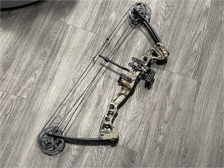 Urban Auctions - BARNETT VORTEX LITE YOUTH COMPOUND BOW