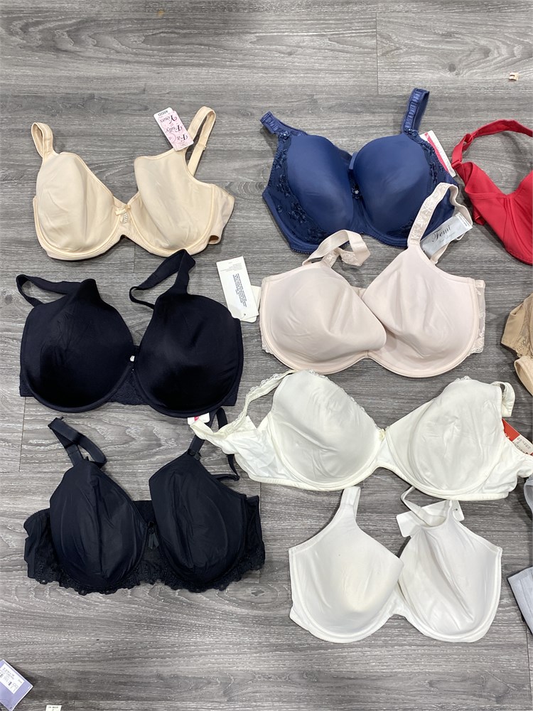 Urban Auctions - 15 NEW BRAS W/ TAGS - SIZE VARIES