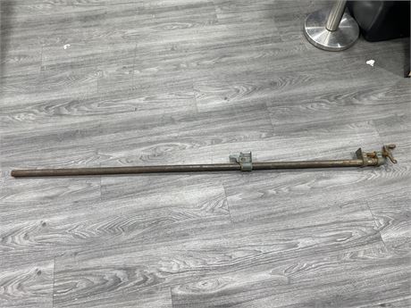 Urban Auctions - VINTAGE CRAFTSMAN 5FT PIPE CLAMP