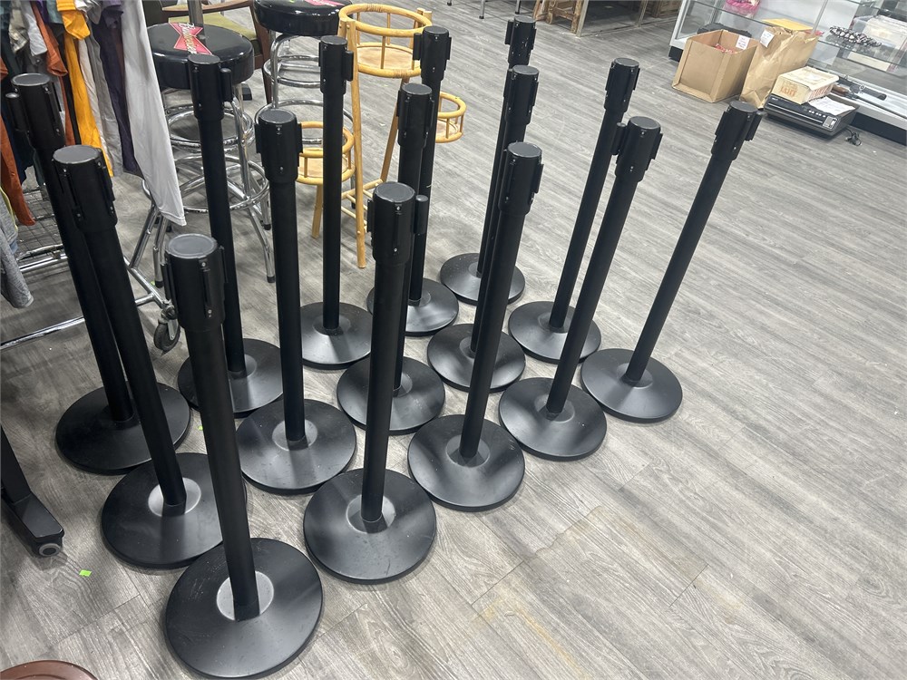 Urban Auctions - 15 CROWD CONTROL STANCHIONS 3FT TALL