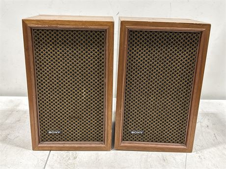 Urban Auctions - 2 VINTAGE SONY SPEAKERS (15” tall)