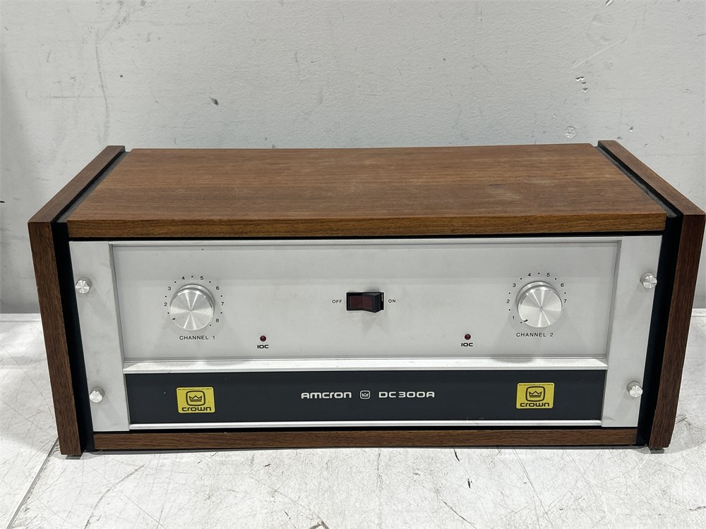 Urban Auctions - HIGH END CROWN AMCRON DC300A AMP - GOOD CONDITION ...