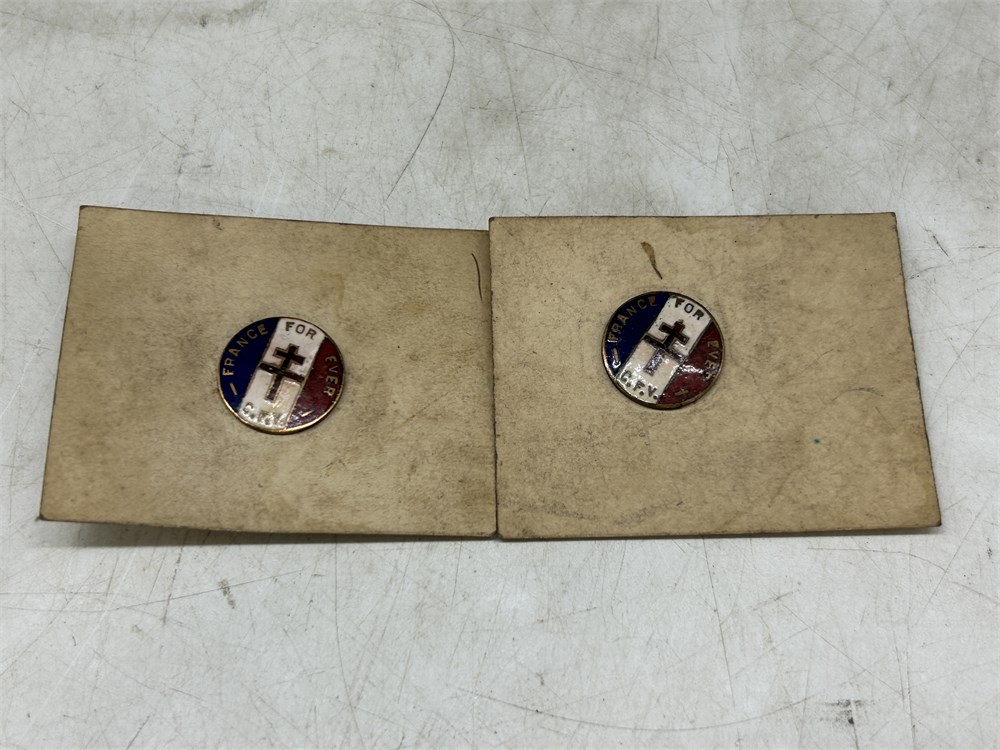 Urban Auctions - PAIR OF WW2 FRENCH RESISTANCE PINS