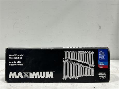 Urban Auctions - NEW MAXIMUM 30PC GEAR WRENCH SET